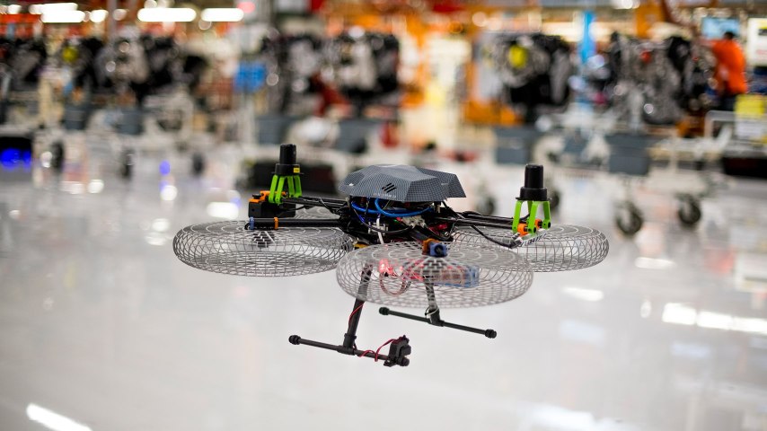 Drones in the factory of the future. | SEAT